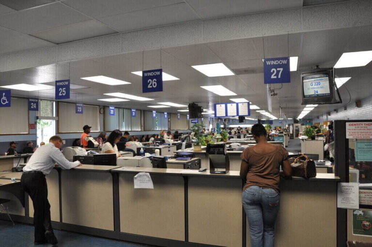 Chinatown in Chicago Gets a New DMV Facility